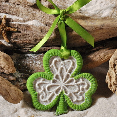 Shamrock Sand Ornament (#240) - The Sand Store - By Creative Artworks
